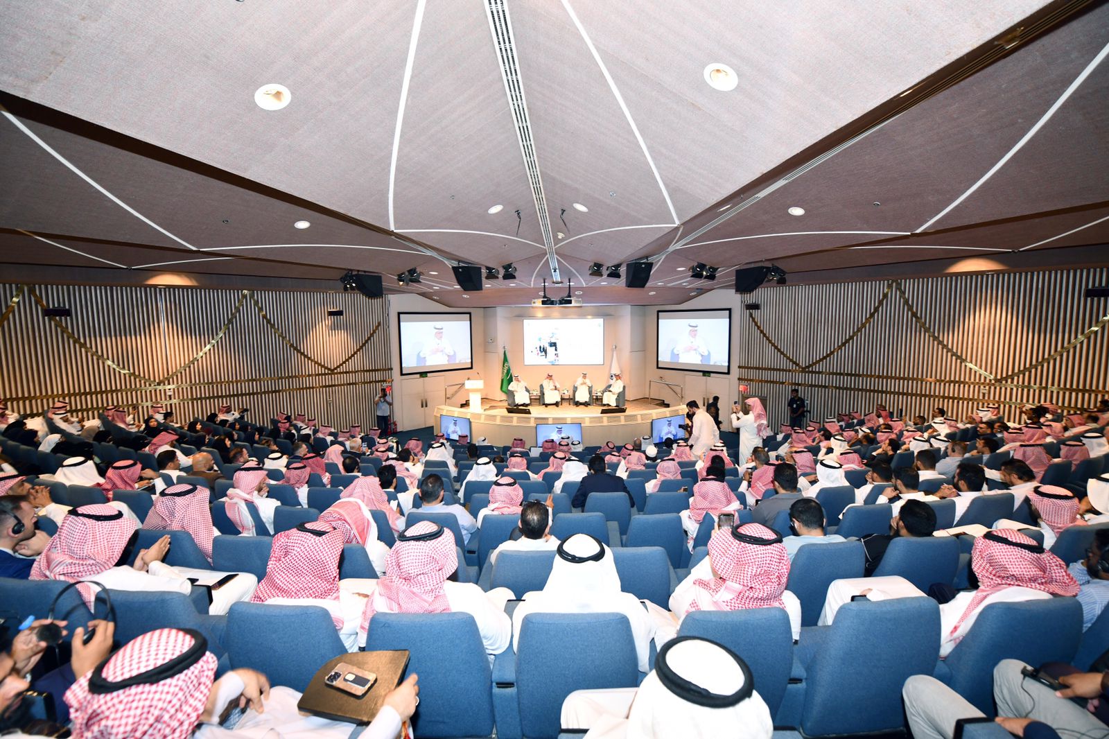 أرامكو السعودية تعرض فرصًا استثمارية ضمن برنامجي اكتفاء و تليد من