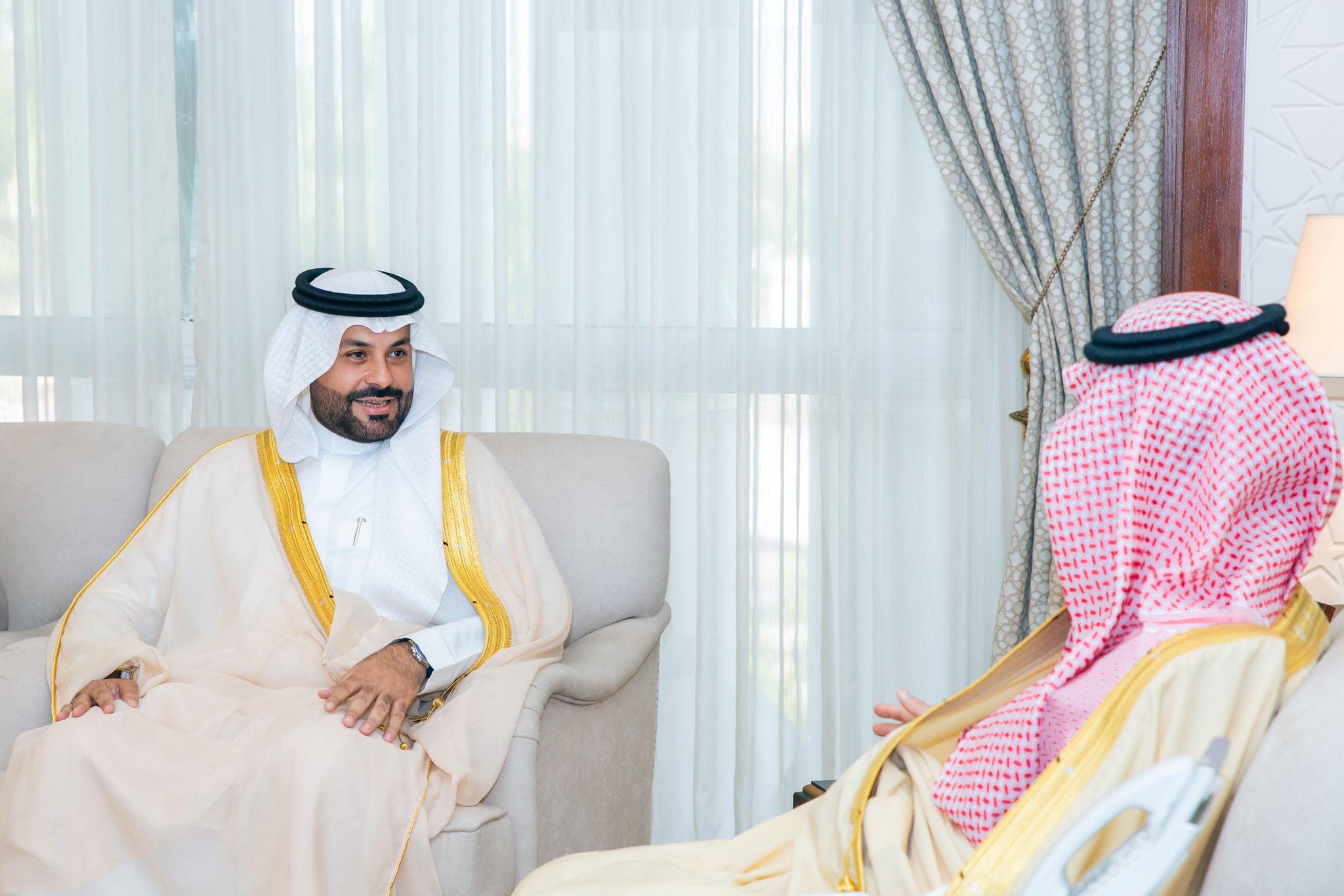 نائب أمير الشرقية يستقبل رئيس مجلس إدارة الهيئة السعودية للمقاولين من